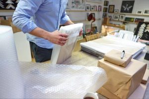 Qual é a Melhor Fita para Embalar Plástico? - Piracema Comercial